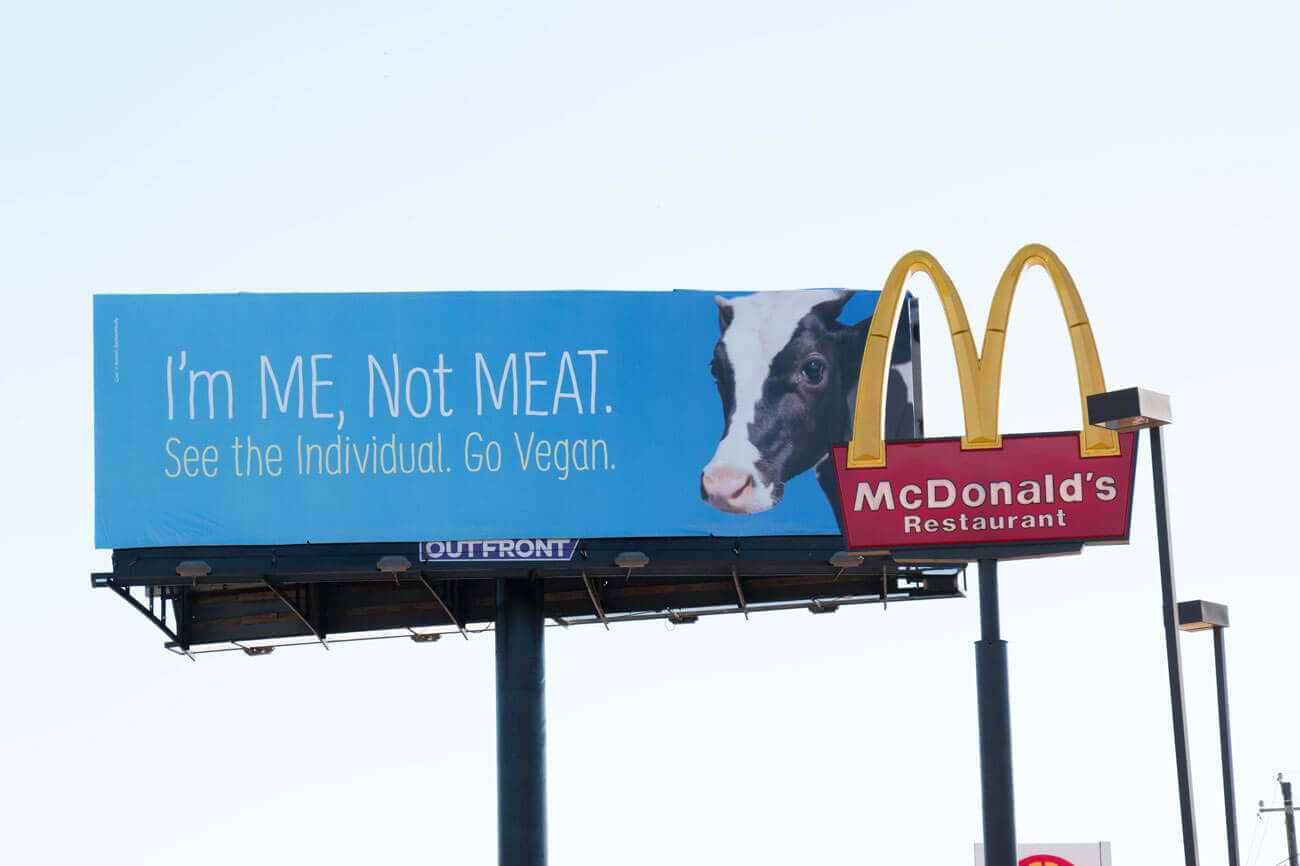 McDonald's y Beyond Meat anuncian nueva línea McPlant | PETA Latino